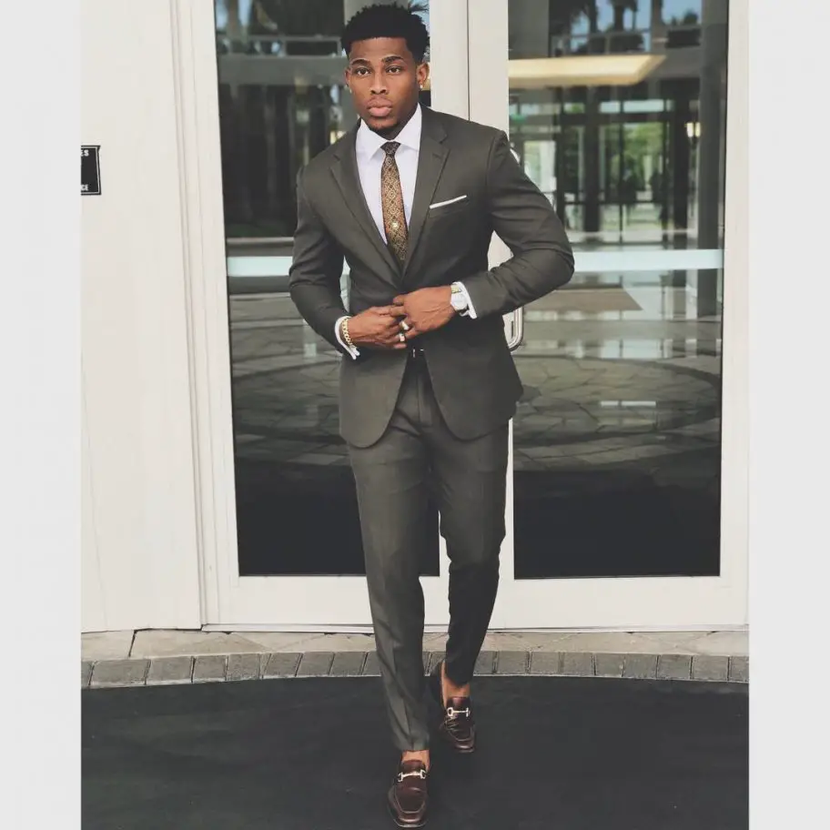 Fashionable Wednesday! Latest Corporate Styles For Work – A Million Styles