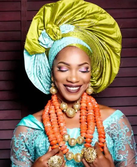Gele Video Tutorial: How To Tie Fan Gele – A Million Styles