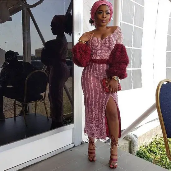 Gorgeous Outfits Spotting Exaggerated Sleeves Trend – A Million Styles