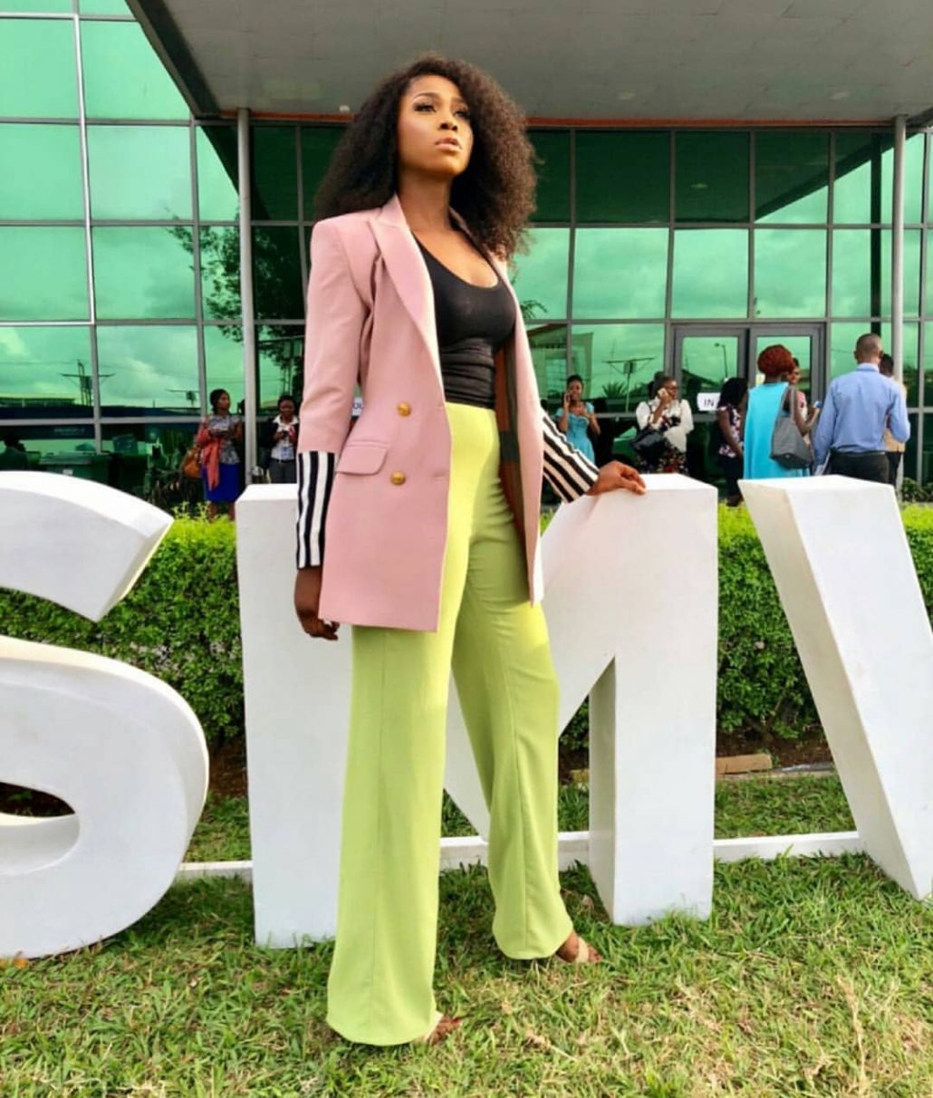 2026 9-5 Chic Boss Styles For Monday – A Million Styles