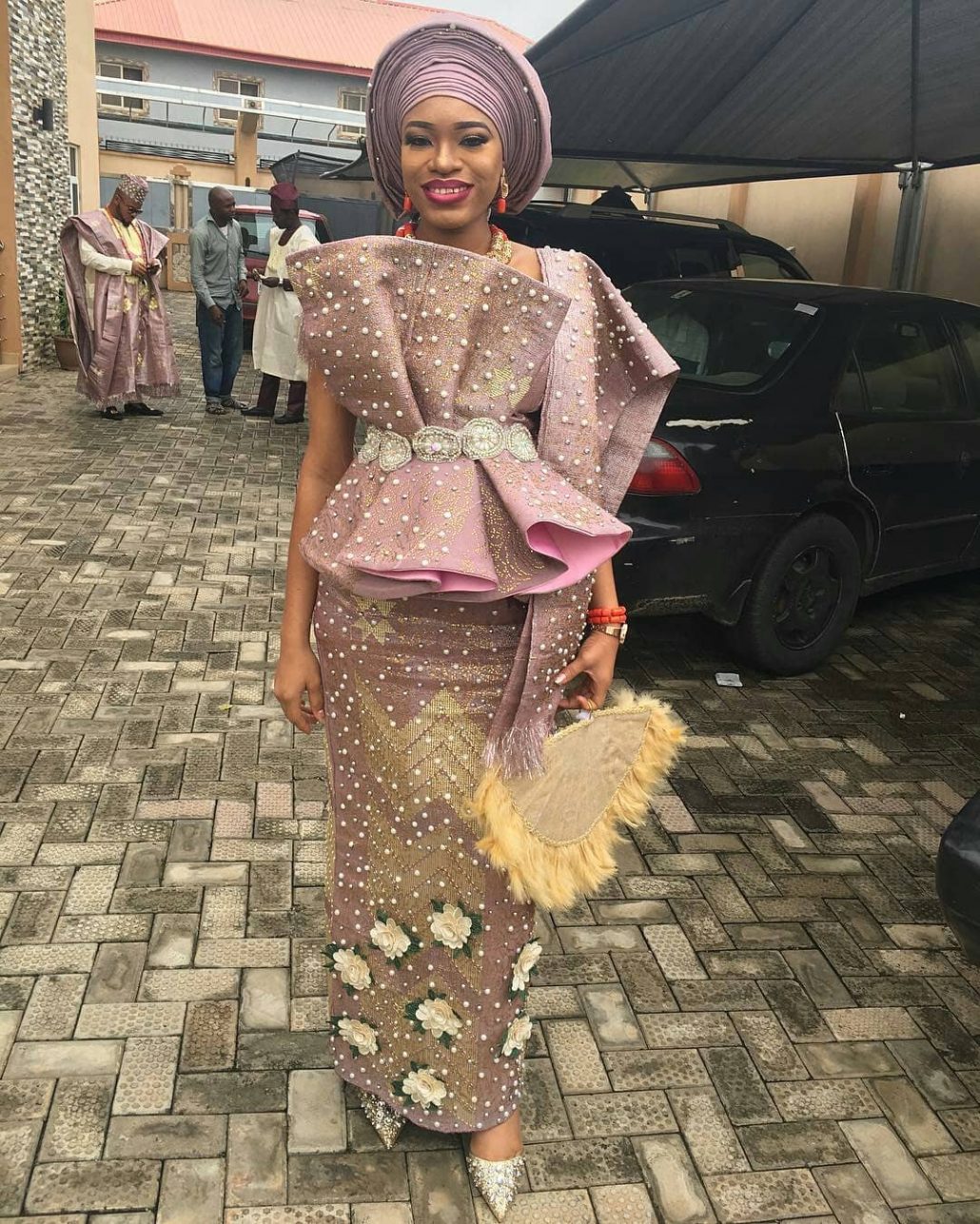 Gorgeously Designed Asoebi Styles That Would Keep All Eyes on You – A ...