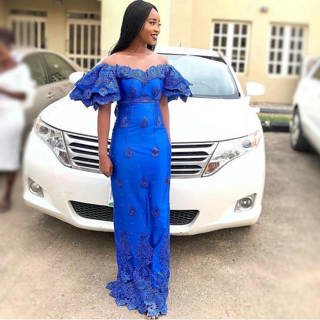 These Uniquely Designed Asoebi Styles Created A Buzz – A Million Styles