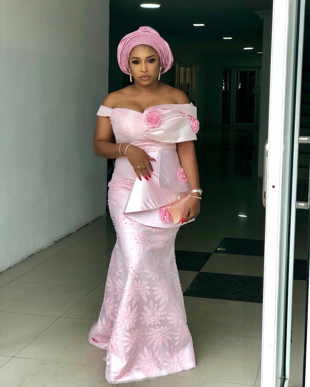Let's Make These Sweet, Simple Asoebi Styles Trend – A Million Styles
