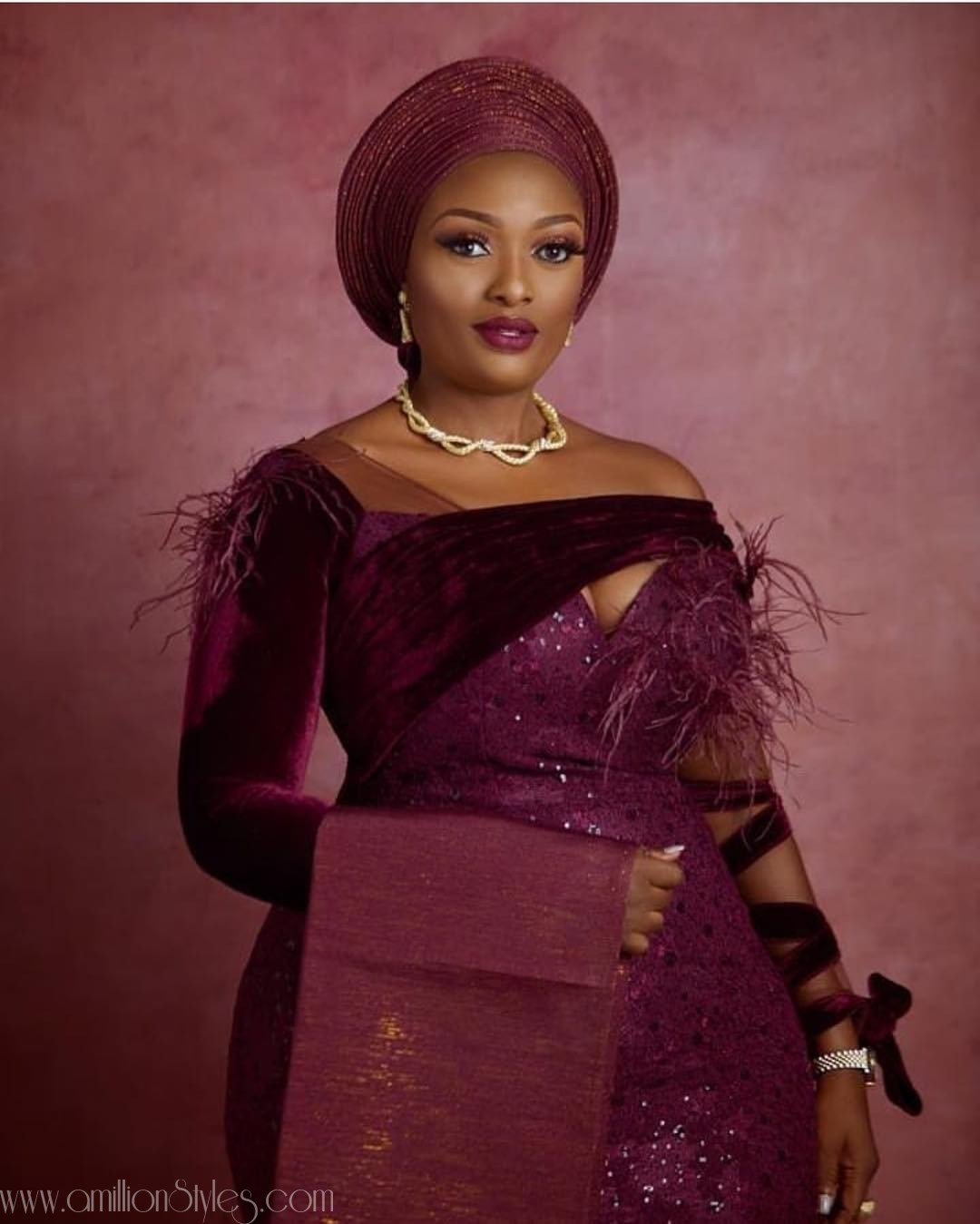 12 Spicy Lace Asoebi Styles Off The 'Gram – A Million Styles