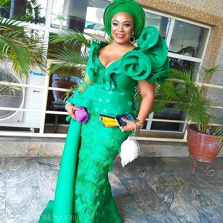The Second Most Popular Color Of Asoebi Lace In 2018 Was Green – A ...