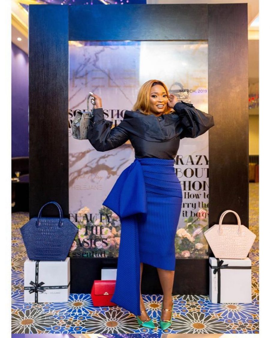 Head-Turning Corporate Styles Perfect For A Cool Day – A Million Styles