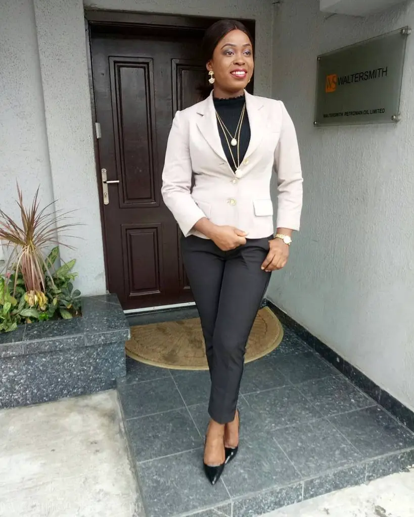 Let's Look At These Stylish Corporate Styles Perfect For A Friday – A ...