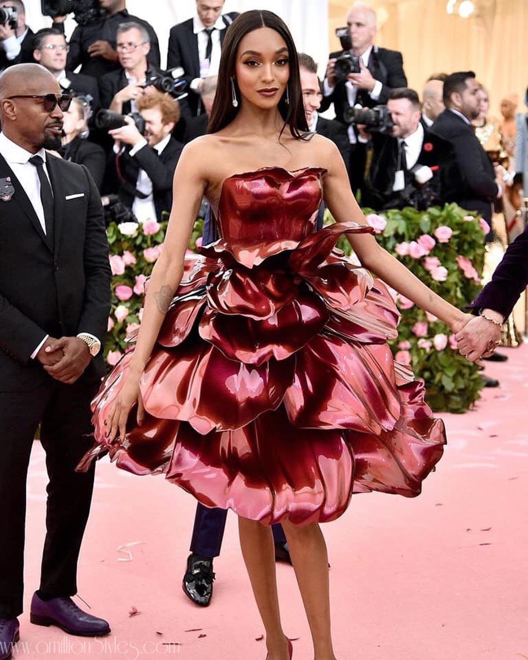 Here Are Some Iconic Looks From 2019 Met Gala II – A Million Styles