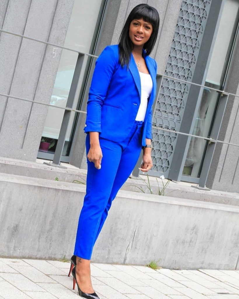 12 Hawt Corporate Styles-(This Is How To Start The Week On A Right Note ...