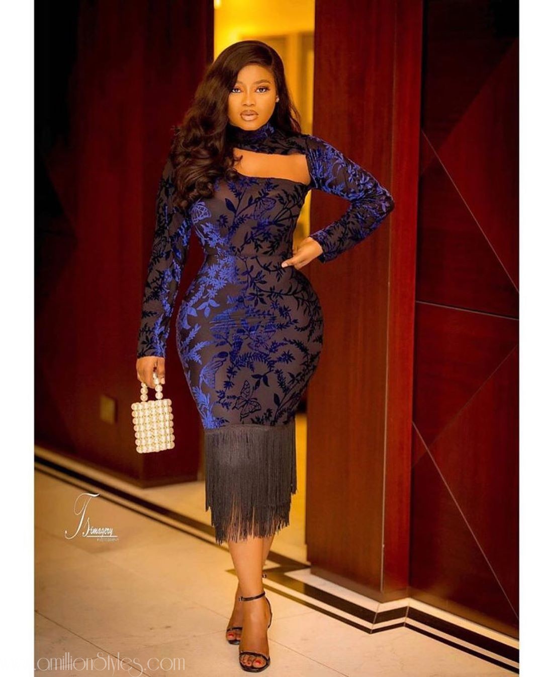 10 Stylish Ways To Wear Dresses With Cutouts – A Million Styles