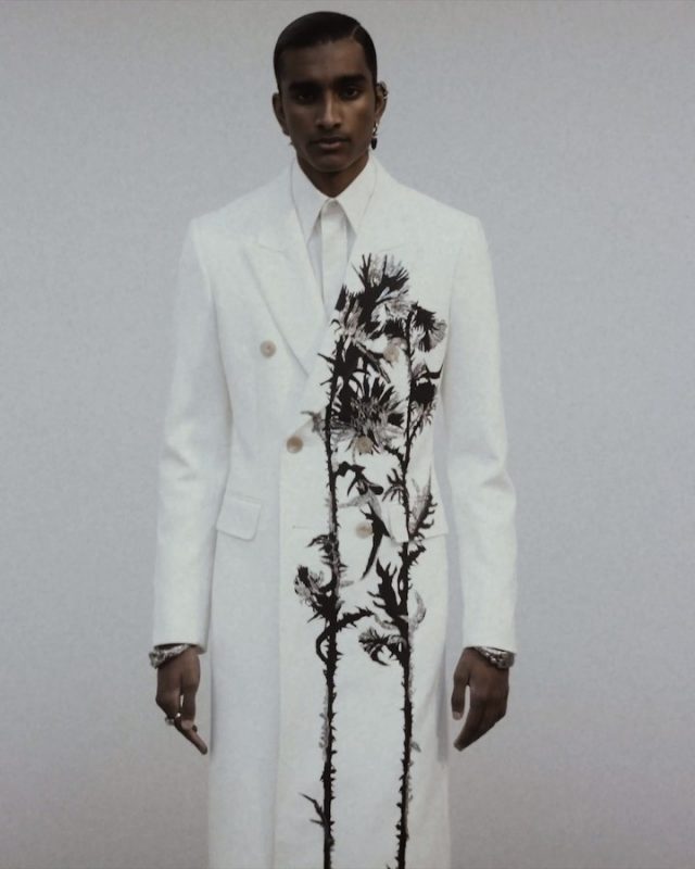 2025 Would You Wear These Alexander McQueen Men's Suit? – A Million Styles