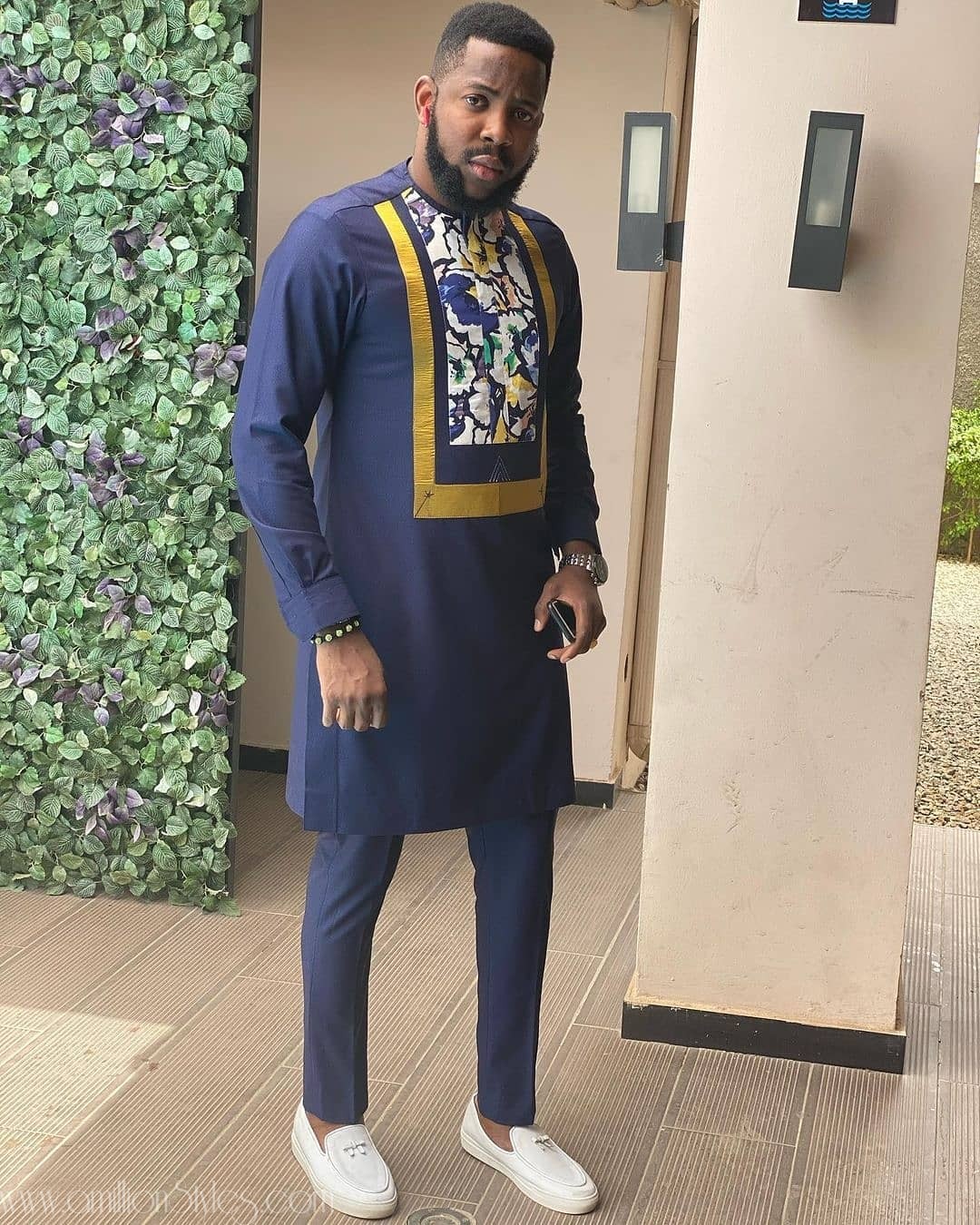 11 Stylish Blue Atiku Styles For Men – A Million Styles