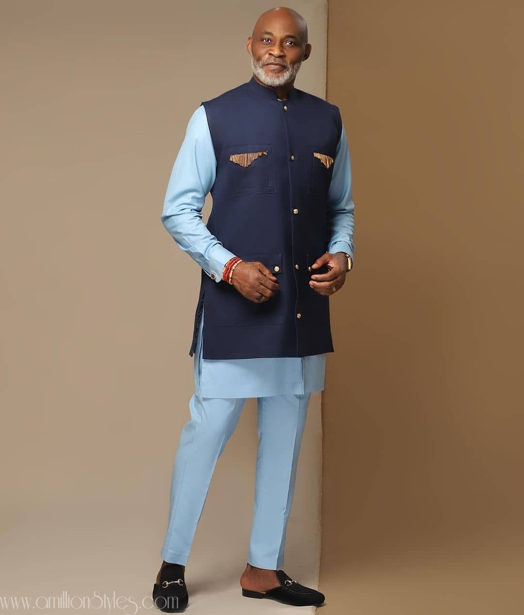11 Stylish Blue Atiku Styles For Men – A Million Styles