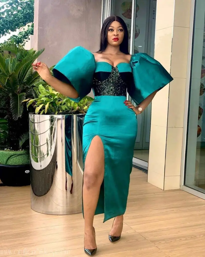 2025 12 Perfect Women's Dresses for Church – A Million Styles