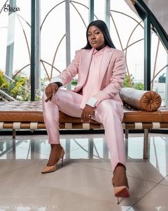 2025 10 Classy Corporate Styles For Career Women – A Million Styles