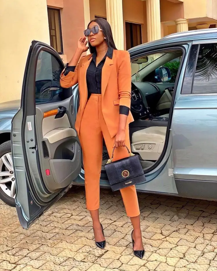 2025 10 Classy Corporate Styles For Career Women – A Million Styles