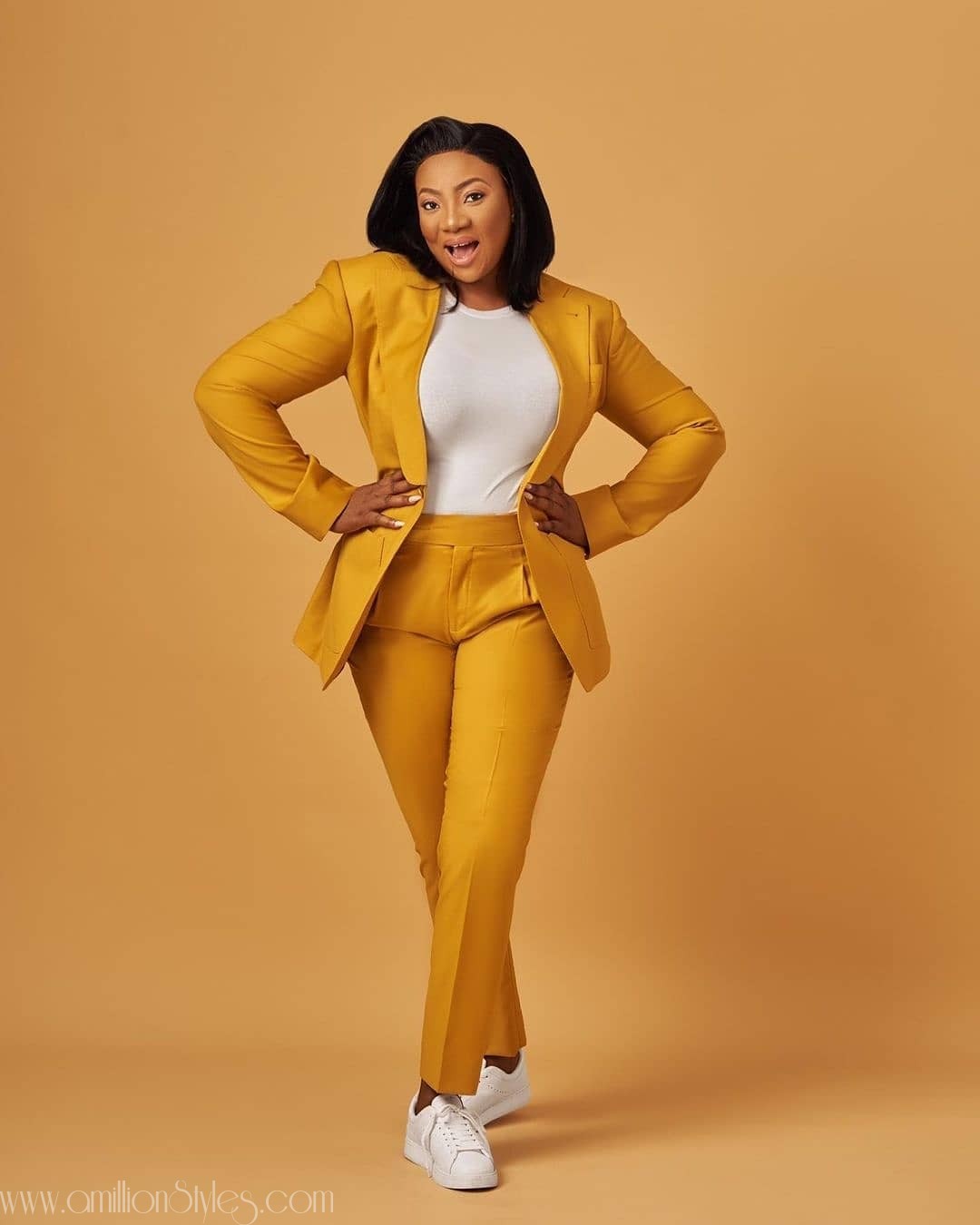10 Classy Corporate Styles For Career Women – A Million Styles