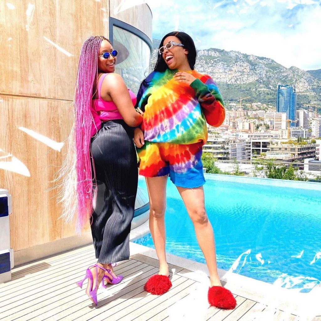 Take These 10 Spectacular Adire Styles Chill For Sunday – A Million Styles