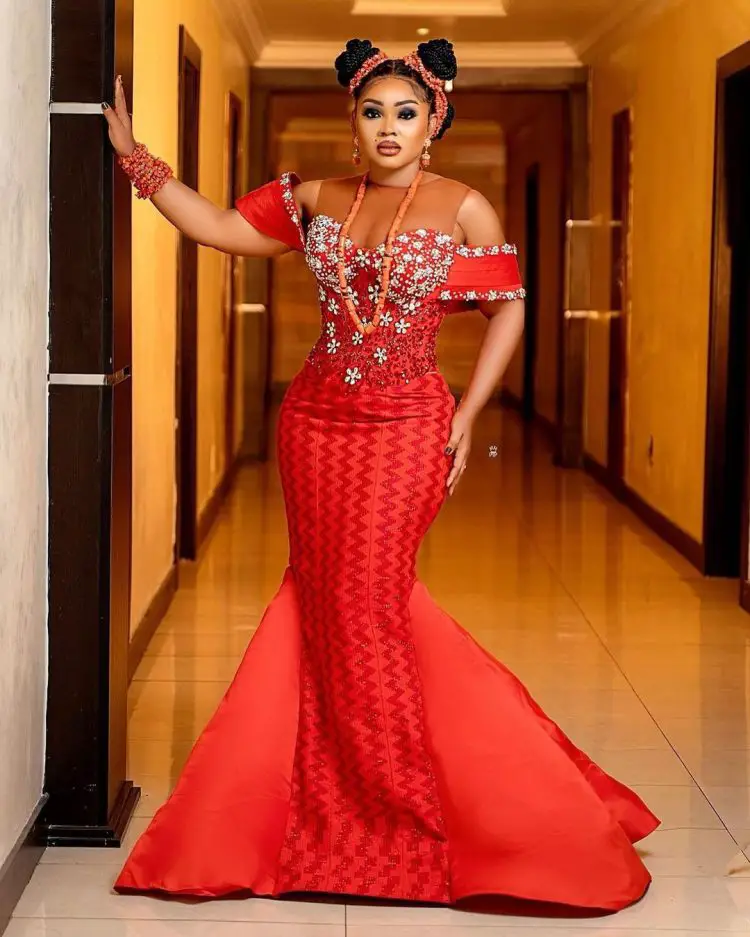 Celebrity Styles At The King Of Thieves Movie Premiere – A Million Styles